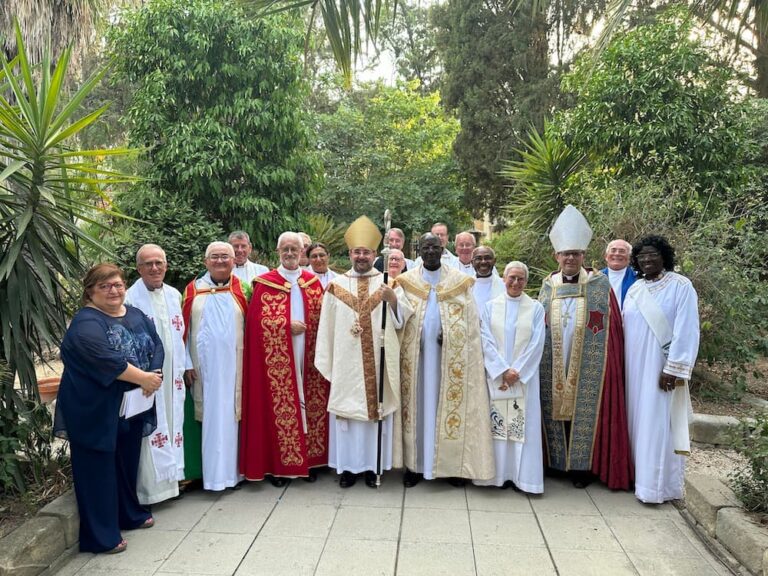 Bishop Sean enthroned in St Paul’s Cathedral Nicosia – Diocese of ...